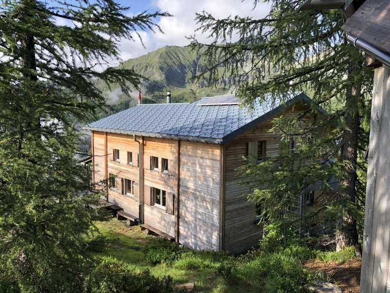 Lagh Calvaresc – Capanna Buffalora Runde von Rossa | Wanderung | Komoot