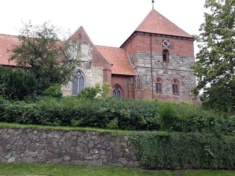 St. Servatius Kirche Selent : Radtouren und Radwege | komoot