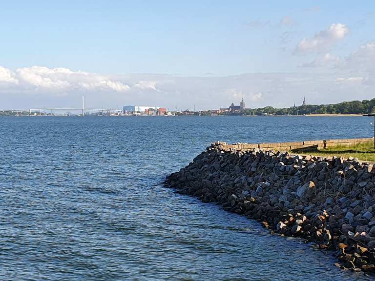 Parow Hafen mit Blick auf die Rügenbrücken - Cycle Routes and Map | Komoot