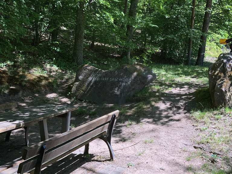 Rest Area at 'Die Welt Sind Wir' Rock Routes for Walking and Hiking ...