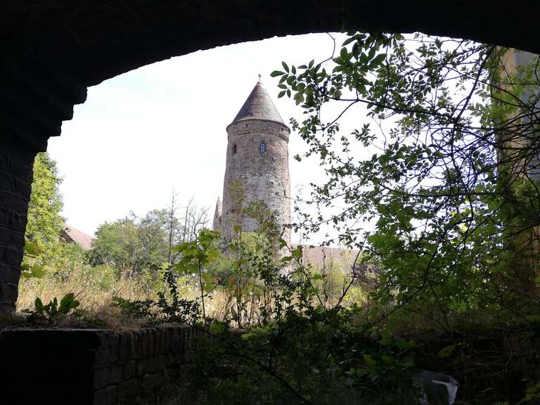 Schloss Hohenthurm : Radtouren und Radwege | komoot