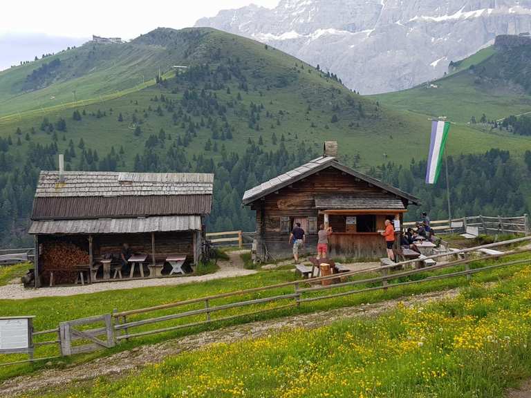 Mont de Sëura-Alm / Cason Mont de Sëura: Wanderungen und Rundwege | komoot