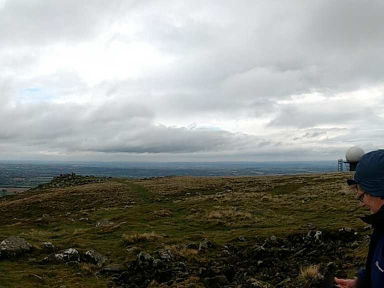 Titterstone Clee Hill summit – Hiking & Cycling Routes | Komoot