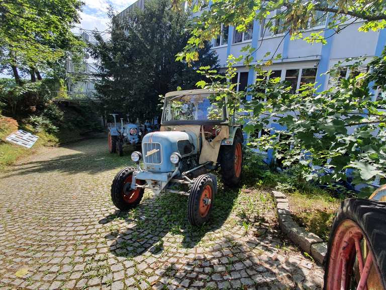 Eicher Traktoren Museum: Wanderungen und Rundwege | komoot