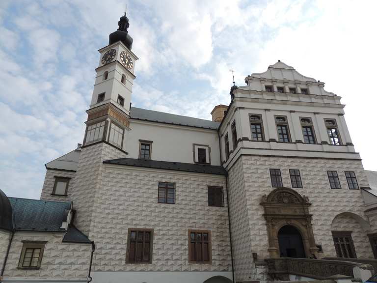 Schloß Pardubice (Pardubitz) : Radtouren und Radwege | komoot