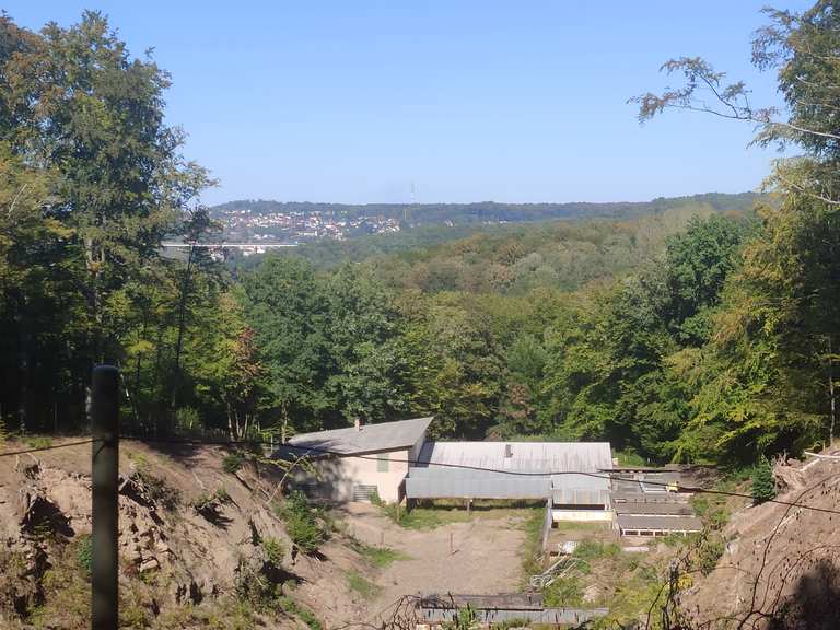 Blick auf Friedrichsthal und Bildstock wandelroutes en hikes | Komoot