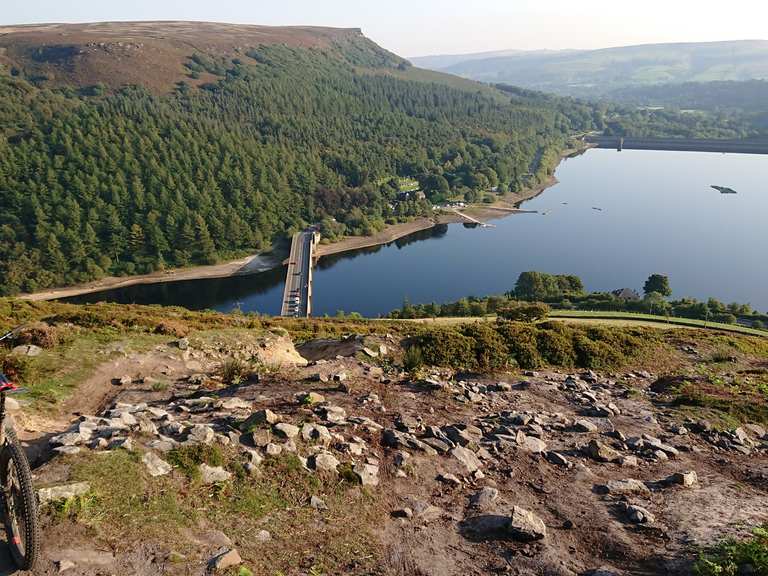Top of Derwent Edge into the Resevoir Mountain Bike Trails & Tracks ...