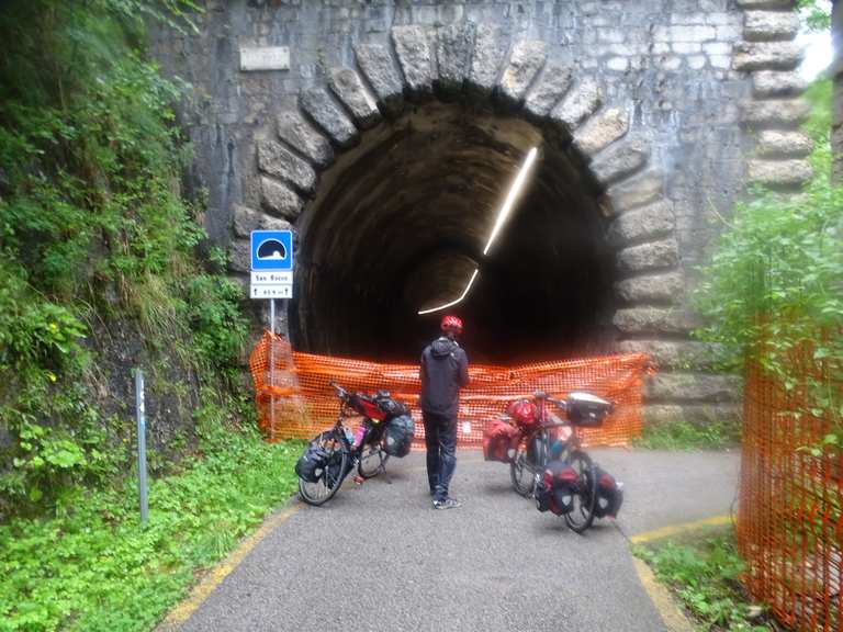 Tratto di ciclabile Alpe Adria nei pressi di Pontebba Cycle Routes and ...