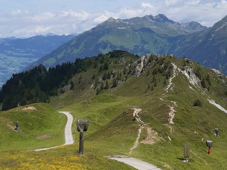 Blick auf die Nova Stoba: Wanderungen und Rundwege | komoot