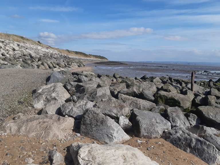Thurstaston country park – The Dungeon Loop from West Kirby | hike | Komoot