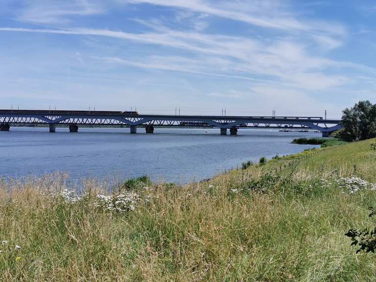 Monument Moerdijkbrug : Radtouren und Radwege | komoot
