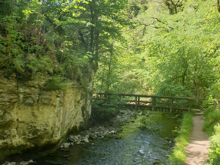 Cheedale stepping stones Routes for Walking and Hiking | Komoot