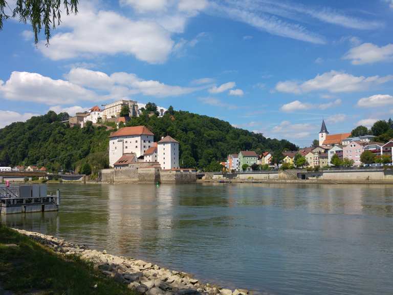 Dreiflüsseeck (Zusammenfluss von Donau, Inn und Ilz) – Passau – Wander ...
