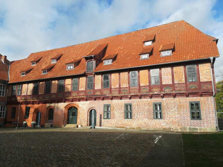 Schloss Bleckede: Wanderungen und Rundwege | komoot