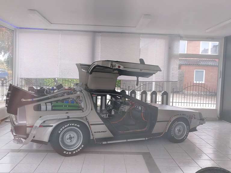 DeLorean Time Machine – Back to the Future Exhibition - Cycle Routes ...