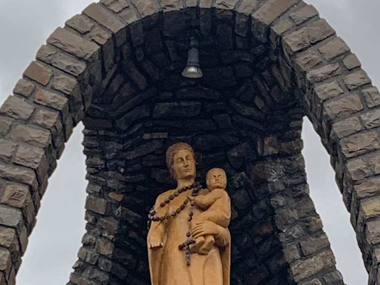 Pfarrkirche St. Georg Urmitz: Wanderungen und Rundwege | komoot