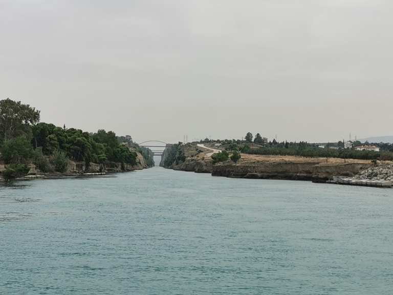Corinth submersible bridge 🛤️ Ancient Diolkos ship railway - Cycle ...
