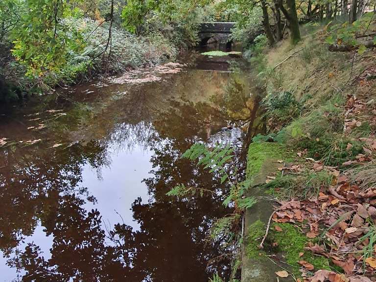 White Coppice Stone Bridge Routes for Walking and Hiking | Komoot