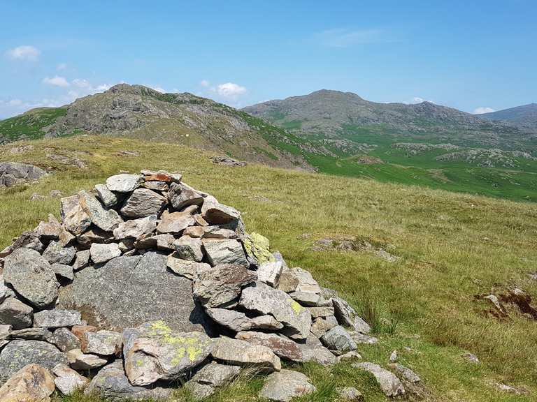 Boucle de Great Stickle, Stickle Pike & The Knott depuis Broughton ...