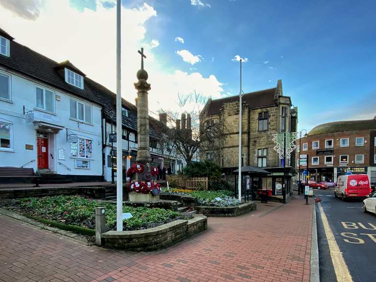 East Grinstead High Street and Historic Buildings - Cycle Routes and ...