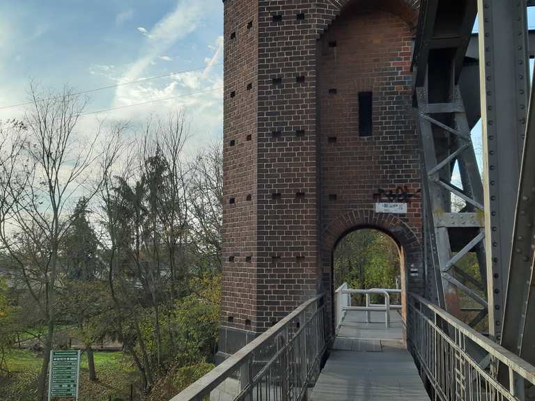 Elbebrücke bei Barby: Mountainbike-Touren und -Trails | komoot