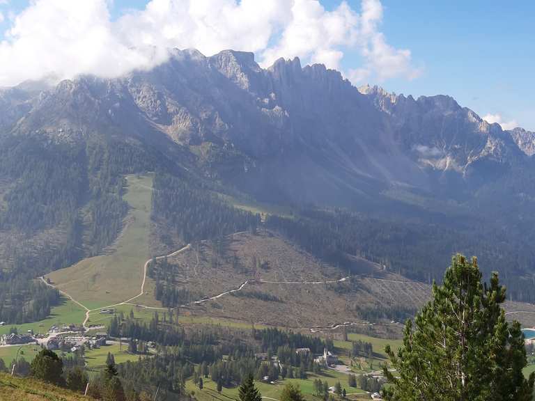Passo di Costalunga - Karerpass Routes for Walking and Hiking | Komoot