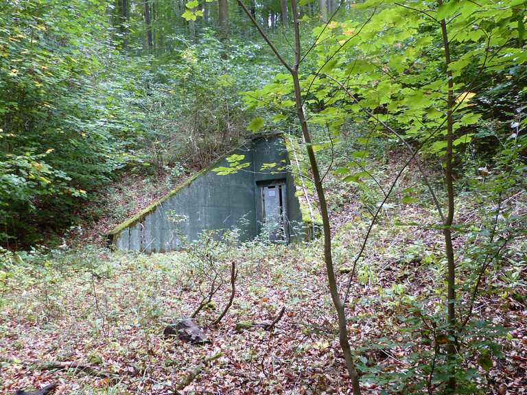 Ehemalige Bunkeranlage: Wanderungen und Rundwege | komoot