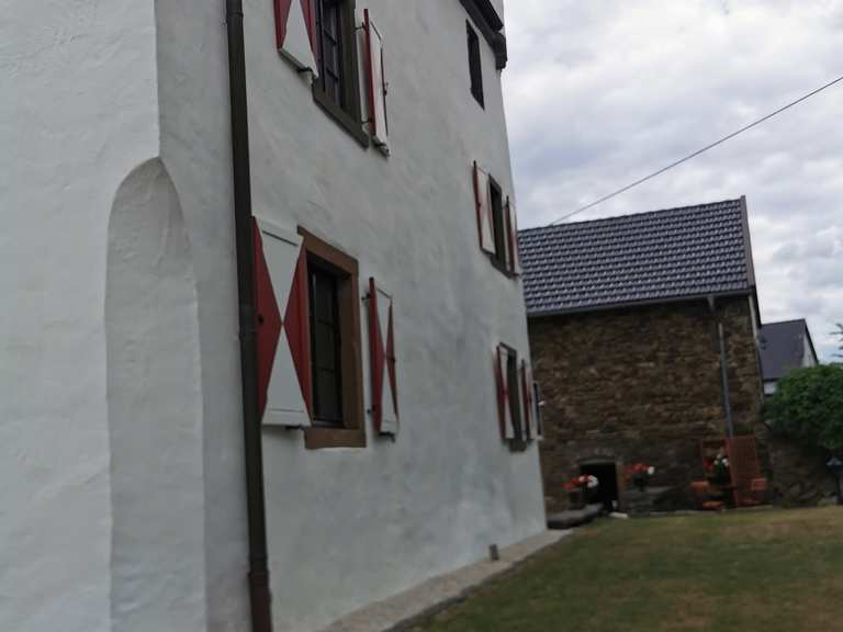 Burg Dreis in Dreis-Brück Routes for Walking and Hiking | Komoot