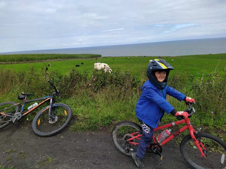 Cinder Track - Whitby to Robin Hood's Bay Cycle Routes and Map | Komoot