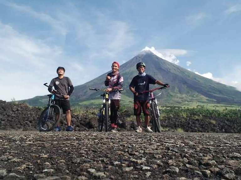 Mayon Black Lava/ Lava Wall - Mountain Bike Trails & Tracks | Komoot