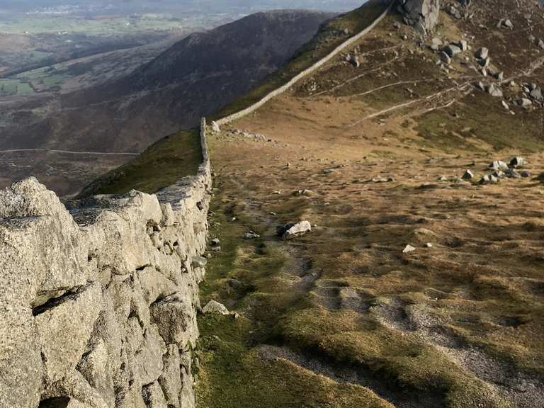 Slieve Bearnagh Routes for Walking and Hiking | Komoot