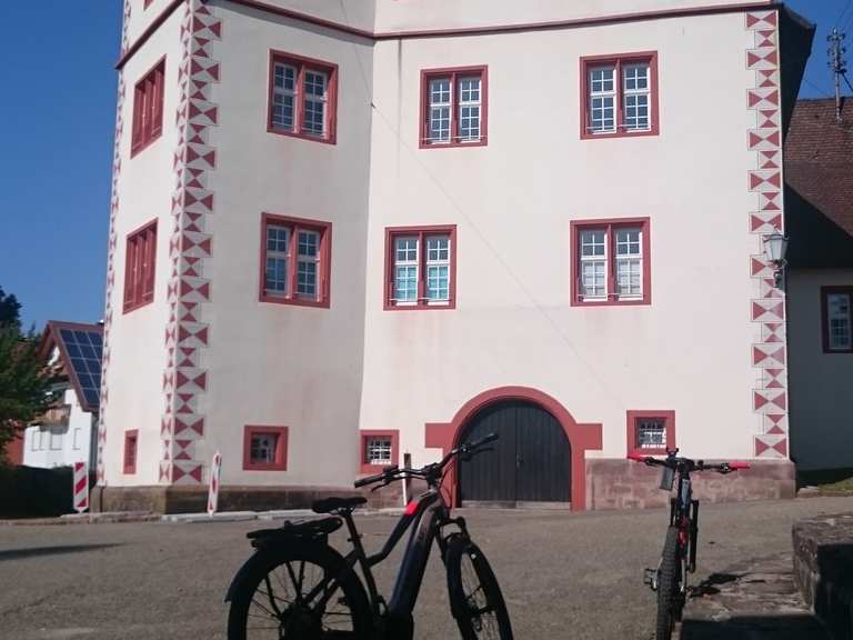 Schloss Schmieheim - Kippenheim, Ortenau | Cycling Tips & Photos | Komoot