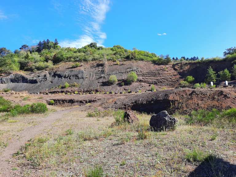Vulkanerlebnispark Mosenberg bei Bettenfeld Routes for Walking and ...