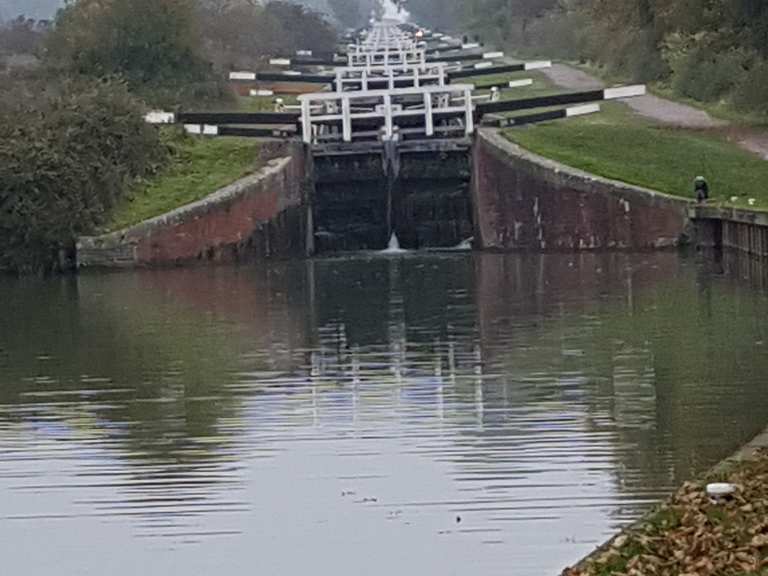 Caen Hill Locks - Cycle Routes and Map | Komoot