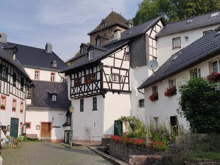 Historischer Stadtkern Blankenheim: Wanderungen und Rundwege | komoot