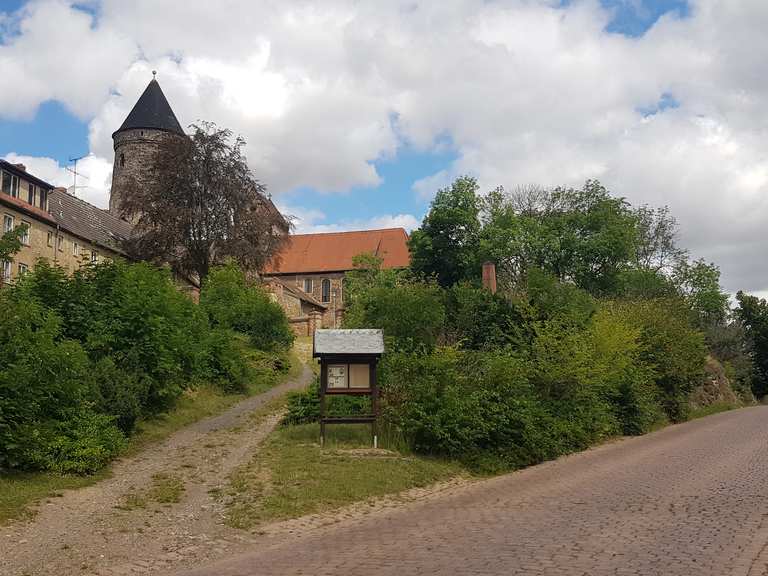 Schloss Hohenthurm : Radtouren und Radwege | komoot