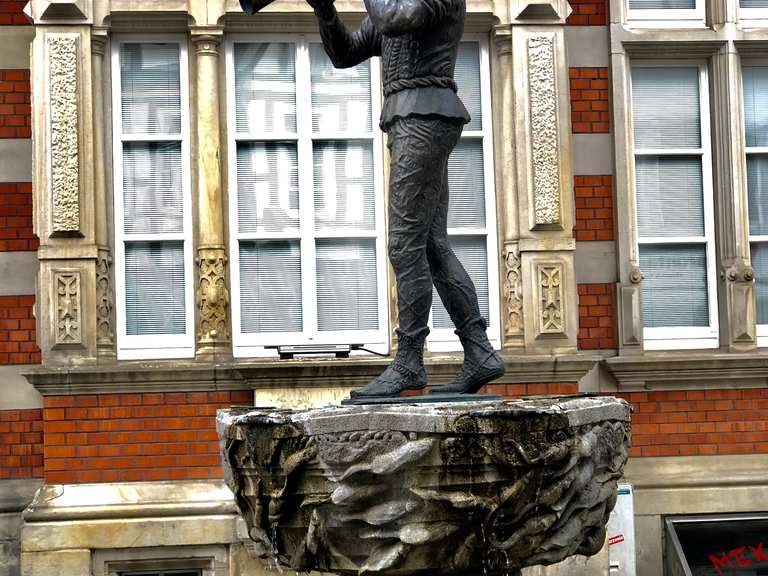 Rattenfänger Statue Hameln Routes for Walking and Hiking | Komoot