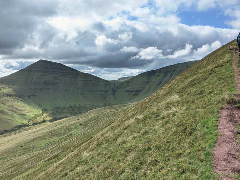 Pen y Fan Routes for Walking and Hiking | Komoot
