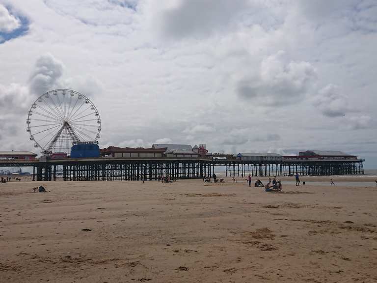 Blackpool Tower - Cycle Routes and Map | Komoot