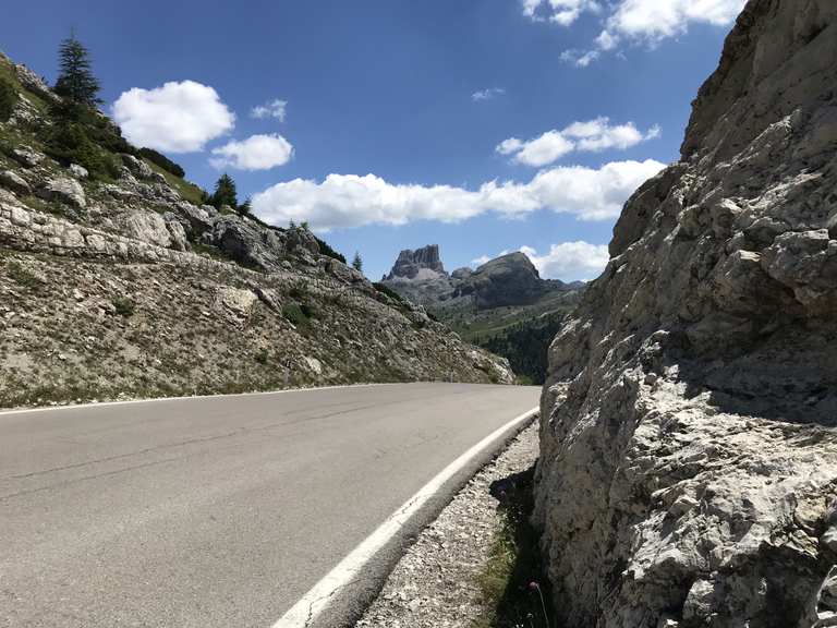 Passo Valparola (2.192 Meter) Road Cycle Routes and Map | Komoot