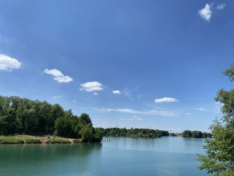 Honischland Beach Bar – Blick auf das Seehotel Niedernberg Runde von ...