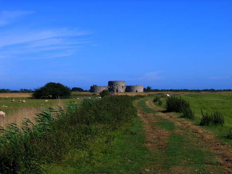 Camber Castle Routes for Walking and Hiking | Komoot