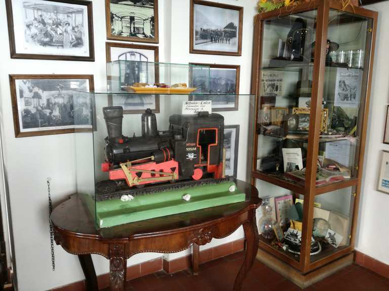 Berghaus Hochschneeberg: Wanderungen und Rundwege | komoot