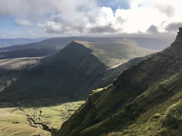Pen y Fan Routes for Walking and Hiking | Komoot