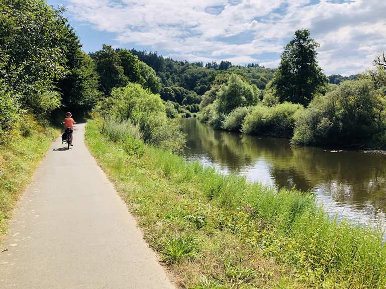 Der Radweg zwischen Wiesen, Wald und Lahn - Itinéraires vélo et carte ...