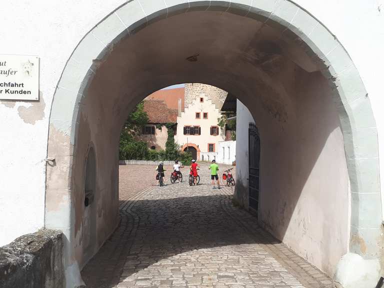 Burg in Lisberg - Cycle Routes and Map | Komoot