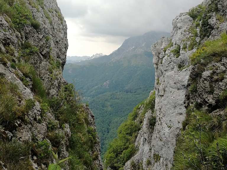 Monte Forato Natural Arch – Monte Forato Natural Arch loop from Cardoso ...