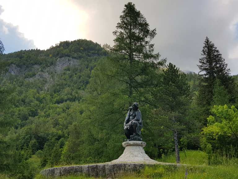 Kugy Statue and viewpoint Routes for Walking and Hiking | Komoot