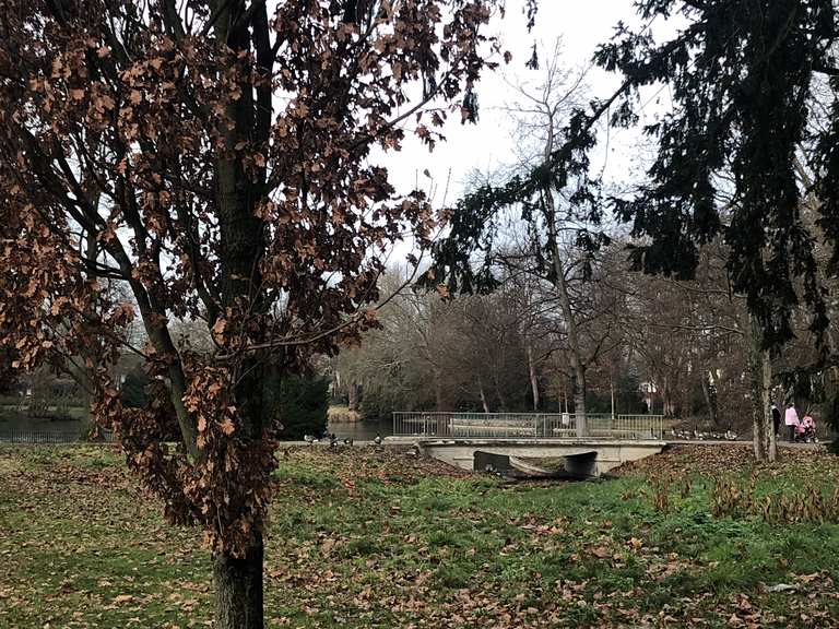Brunnen im Bulmker Park: Wanderungen und Rundwege | komoot