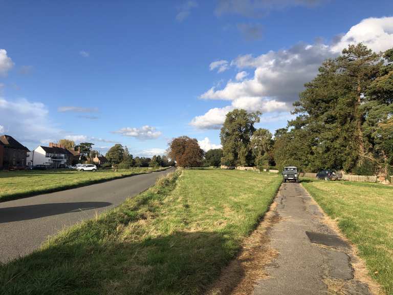 Frampton on Severn Village Green Routes for Walking and Hiking | Komoot